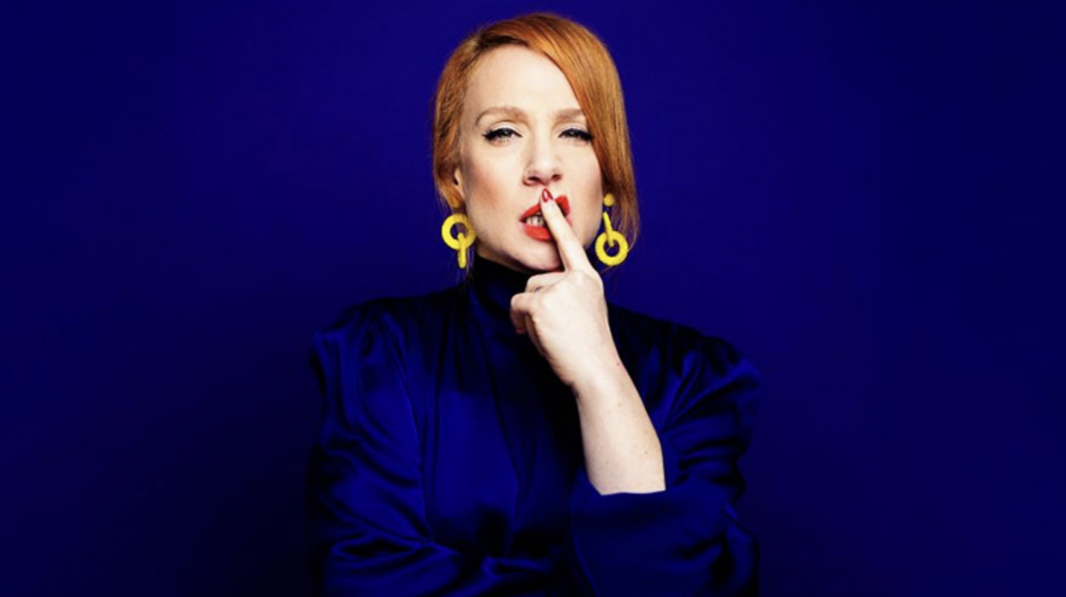 5 things to Know About Comedian Sara Barron - Desinema