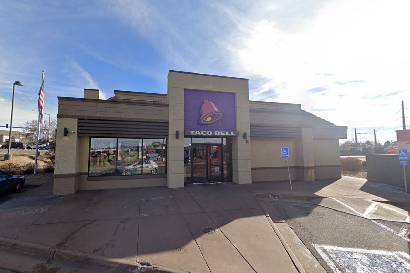 Taco Bell customer falls ‘violently ill’ after eating food laced with ...